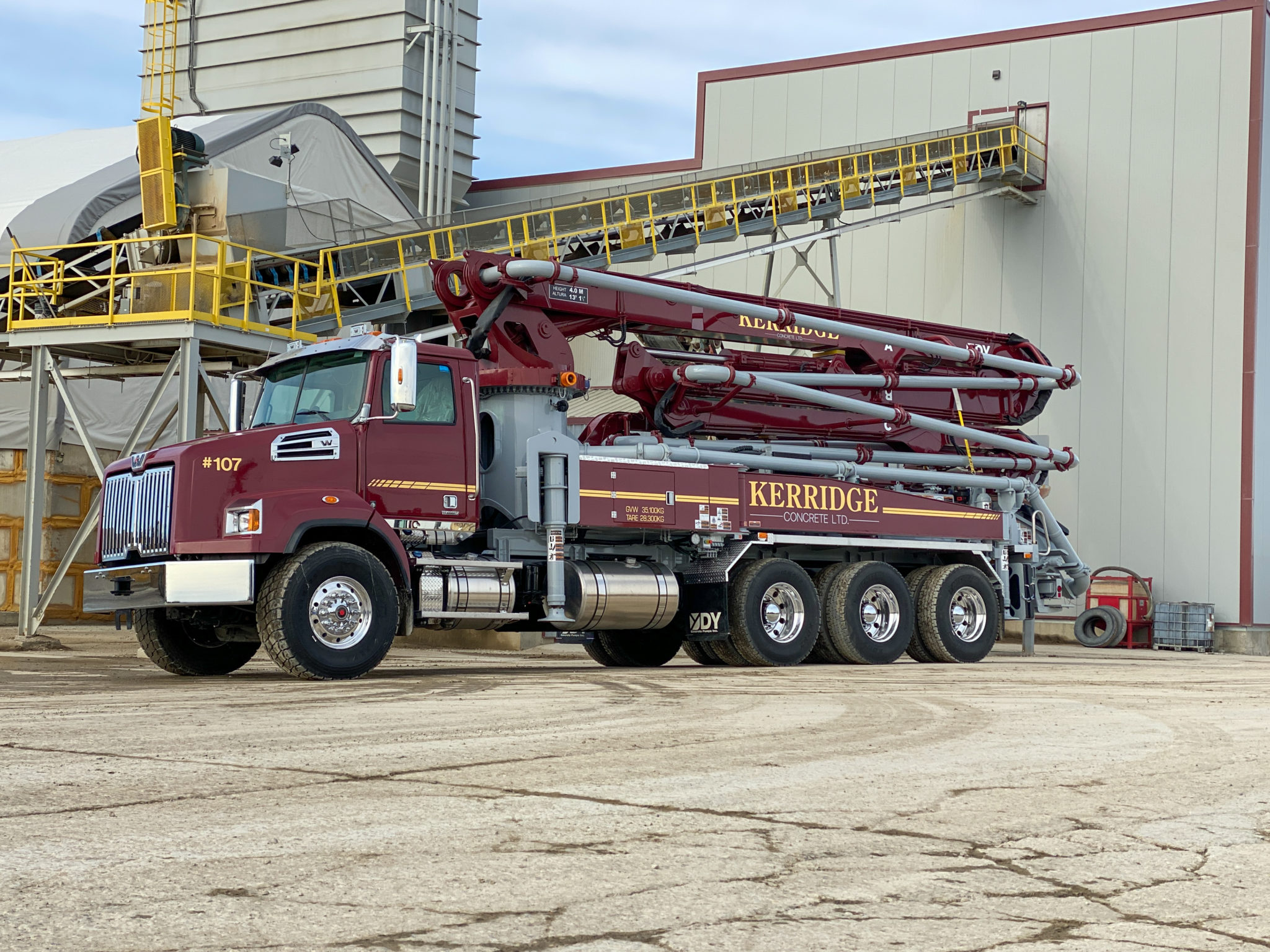 38X-5ZR Fold Boom Pumps For Sale | Exceptional Versatility